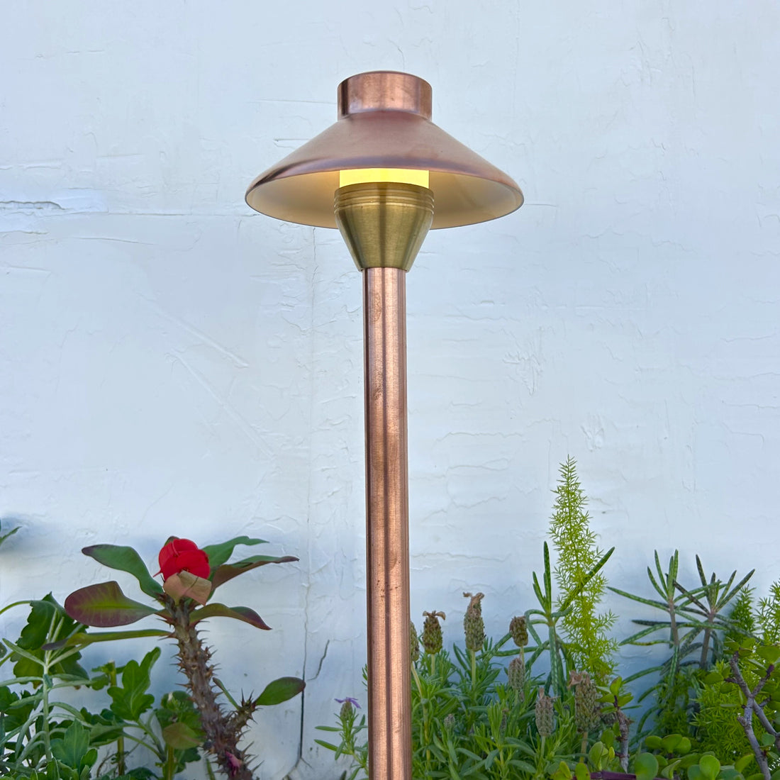 Cascade Natural Copper Pathway Light