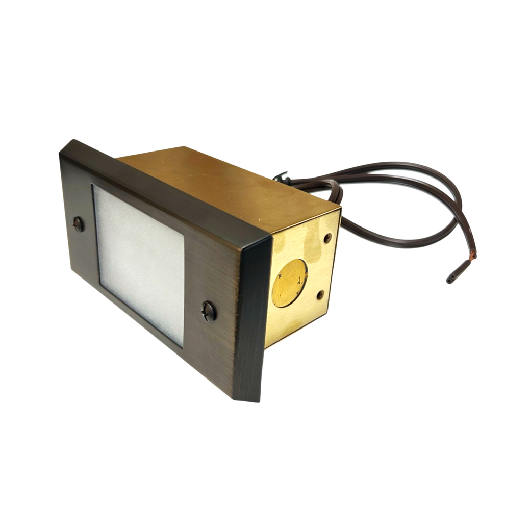 Roflay Petite Solid Brass Step Light