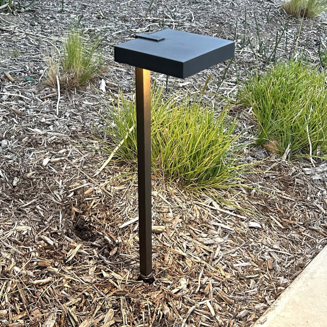 Plateau Cast Brass Outdoor Path Light Natural Bronze