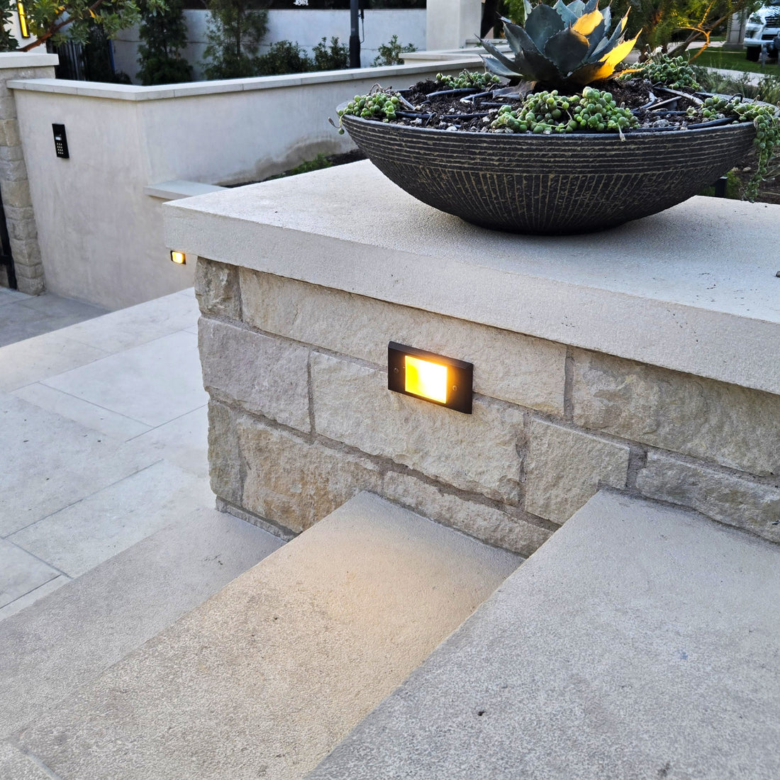 Roflay Petite Solid Brass Step Light