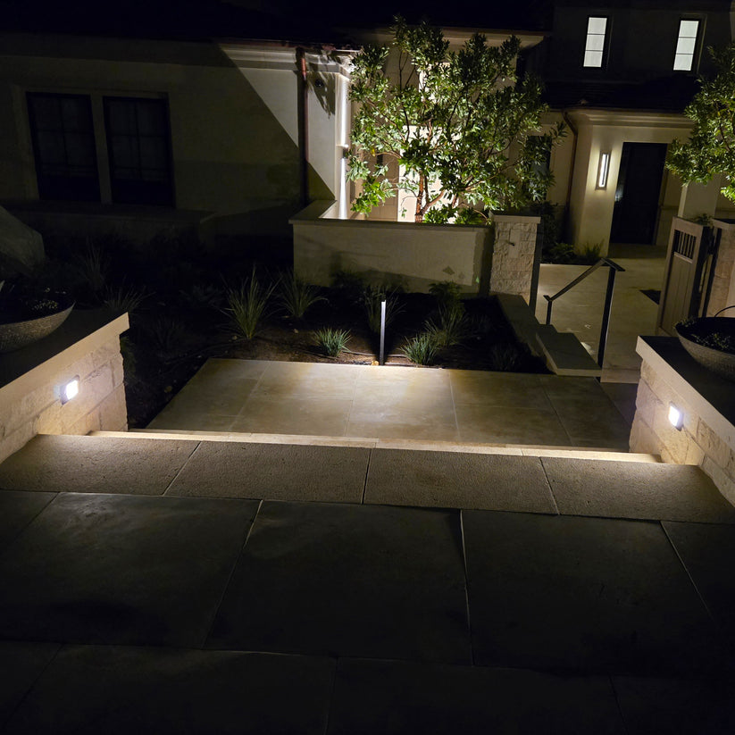 Roflay Petite Solid Brass Step Light